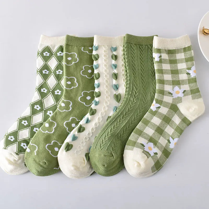 Flower Embossed Socks - Naturenspires